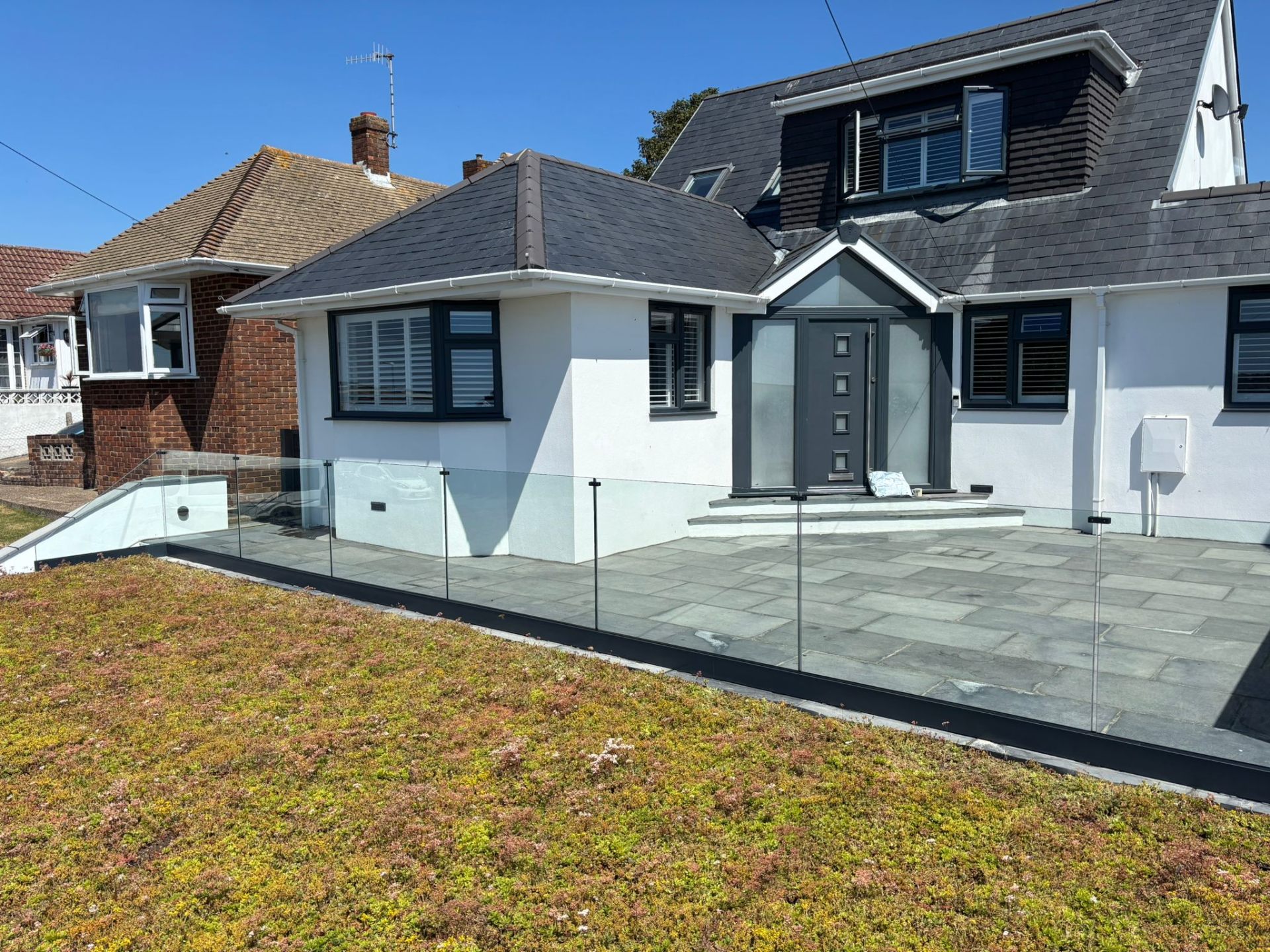 Glass Balustrades Woking | Frameless Glass & Juliet Balconies | Sussex ...
