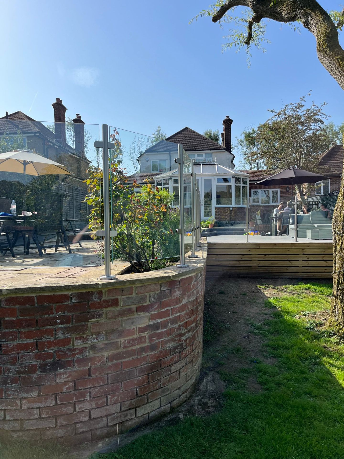 Glass Balustrades Woking | Frameless Glass & Juliet Balconies | Sussex ...